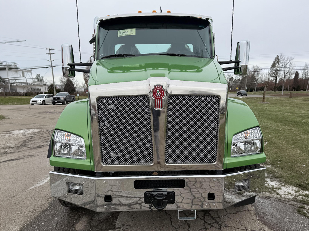 2025 Kenworth T880 SJ169668 - CSM Truck